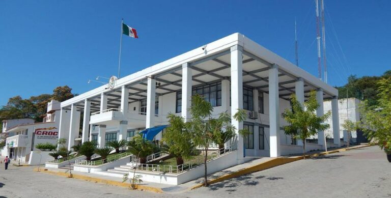 Cihuatlán restablece servicios; este miércoles reanuda actividades en ...